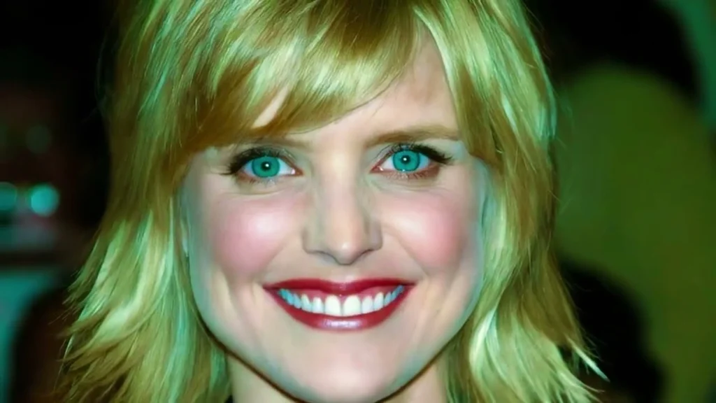 Courtney Thorne Smith Shows Off Her Huge Size In New Photo – Fame Verse